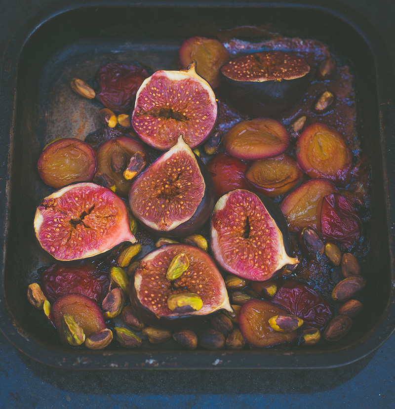 SMOKED STICKY FIG, PLUM & PISTACHIO | Hot Smoked
